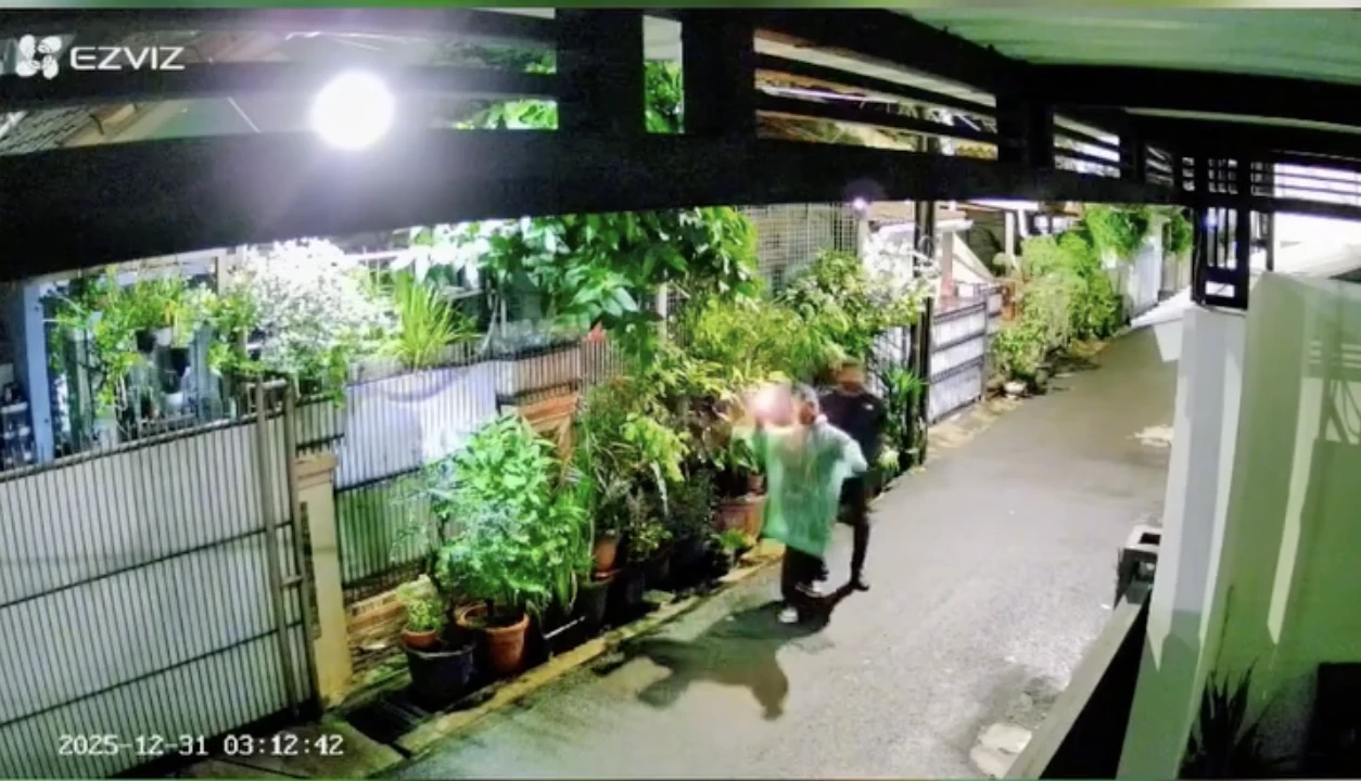 Kritik Penanganan Bencana Sumatra, DJ Donny Terima Bom Molotov dan ...